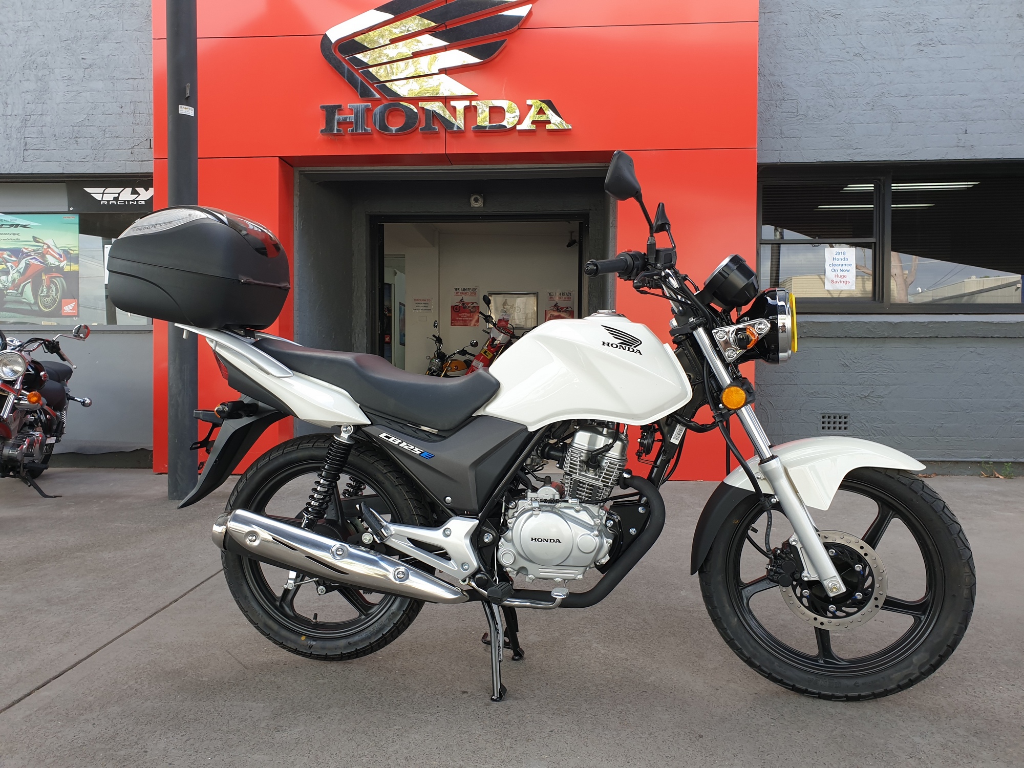 CB125E - Escape Motorcycles